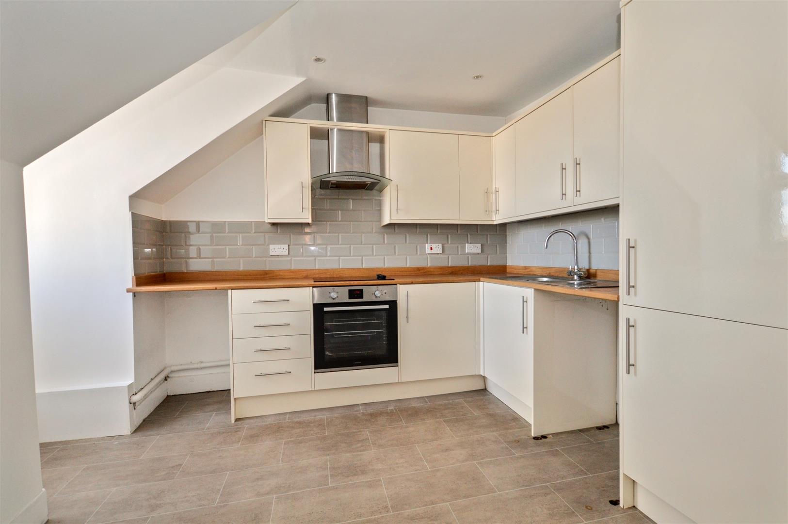 Property Details for Spencer Road, Town Centre, BN21 - Town Property ...